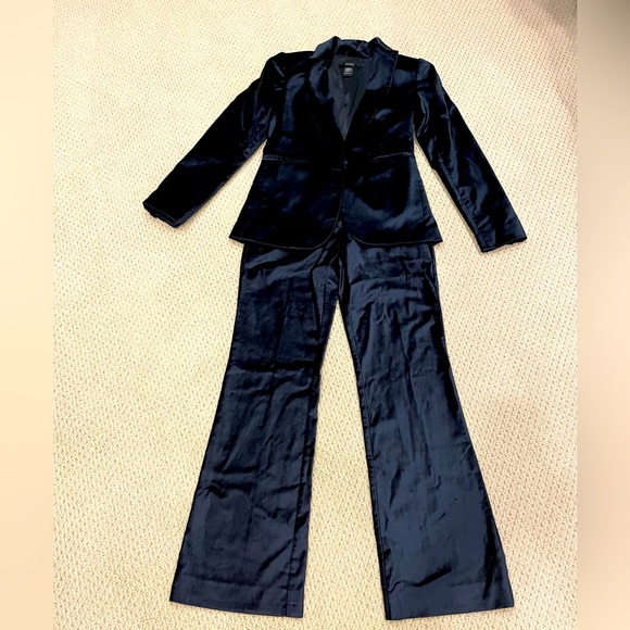 victoria-s-secret-other-gorgeous-navy-velour-pantsuit-poshmark